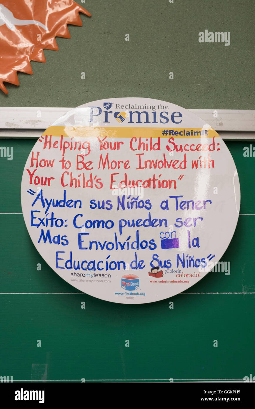 Bilingual sign at Colorin Colorado, a 1-day workshop for parents ...