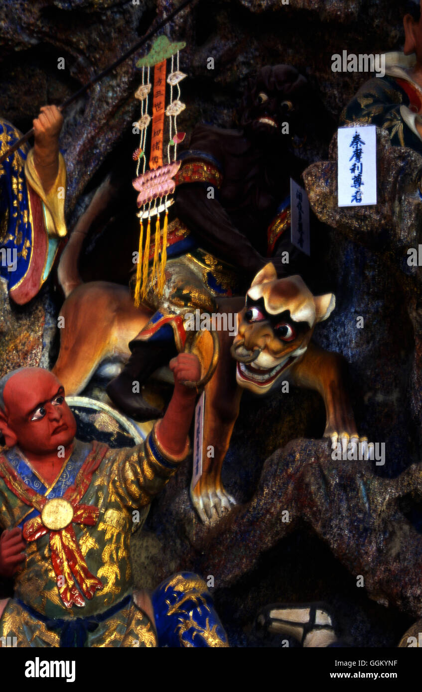 The Huating Temple (Huating Si), also known as the “Temple of 1000 Gods ...