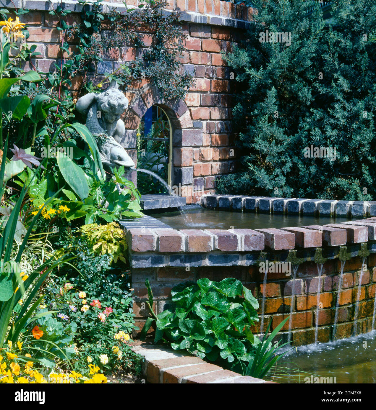 Two levels hi-res stock photography and images - Alamy