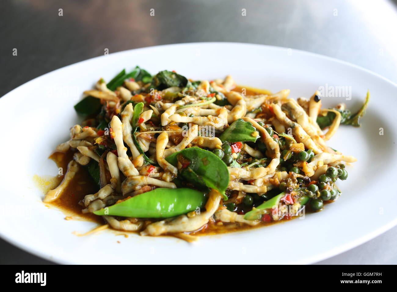 Razor clams hi-res stock photography and images - Alamy