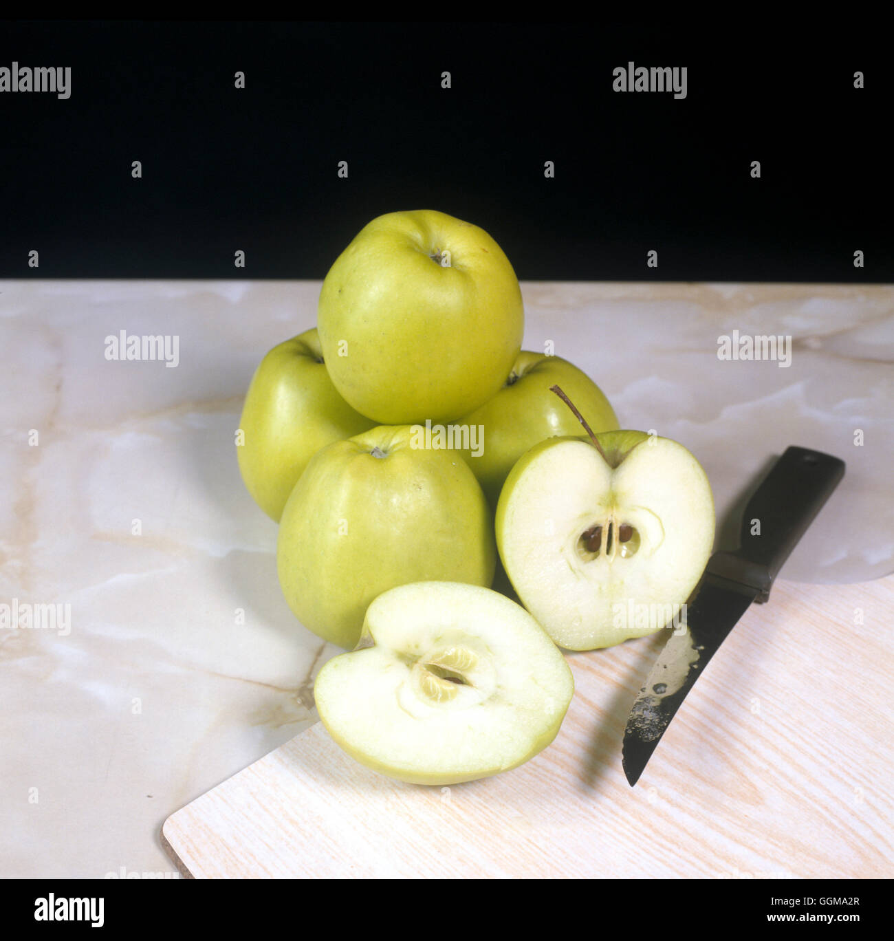 Golden apple fruit hi-res stock photography and images - Alamy