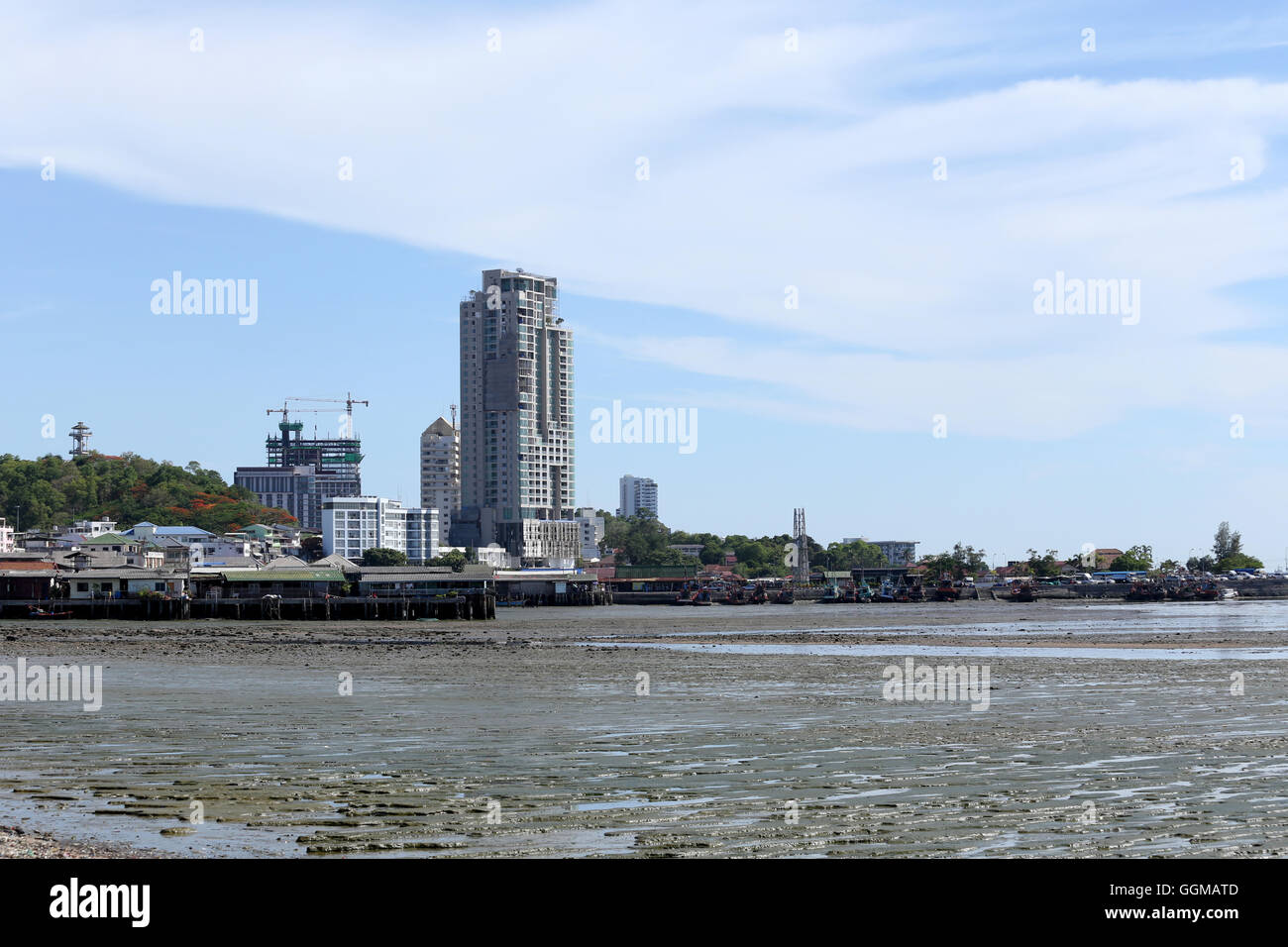 Building on sea hi-res stock photography and images - Alamy