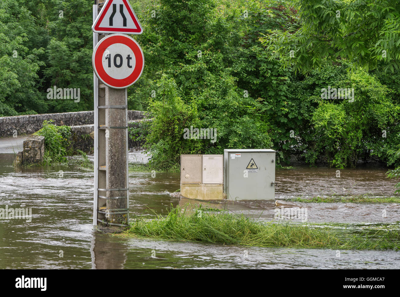 Heavy floods in French countryside Stock Photo - Alamy