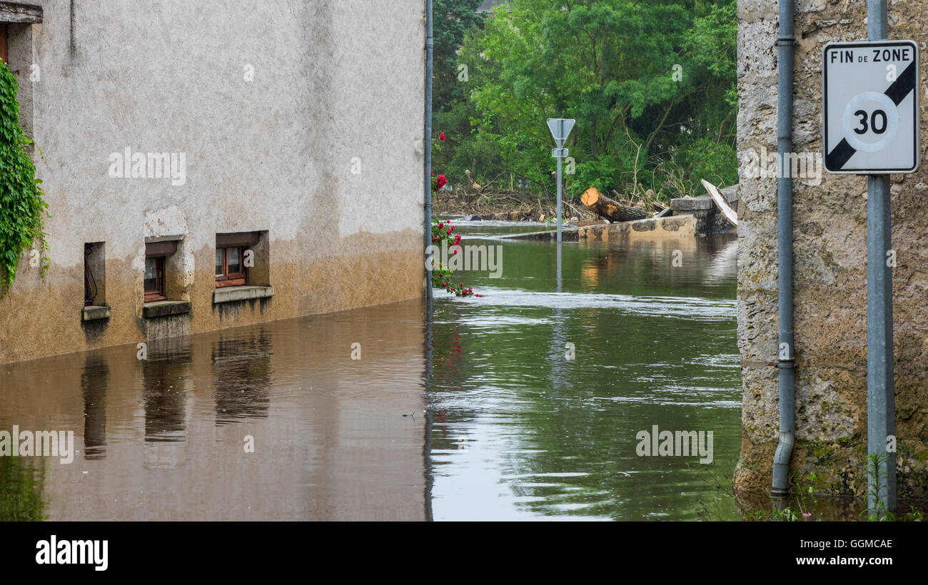 Heavy floods in French countryside Stock Photo - Alamy