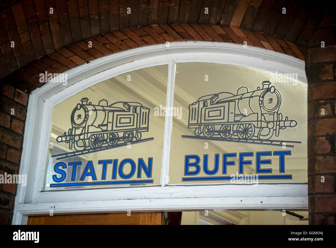 The station café at Manningtree railway station, Essex Stock Photo - Alamy
