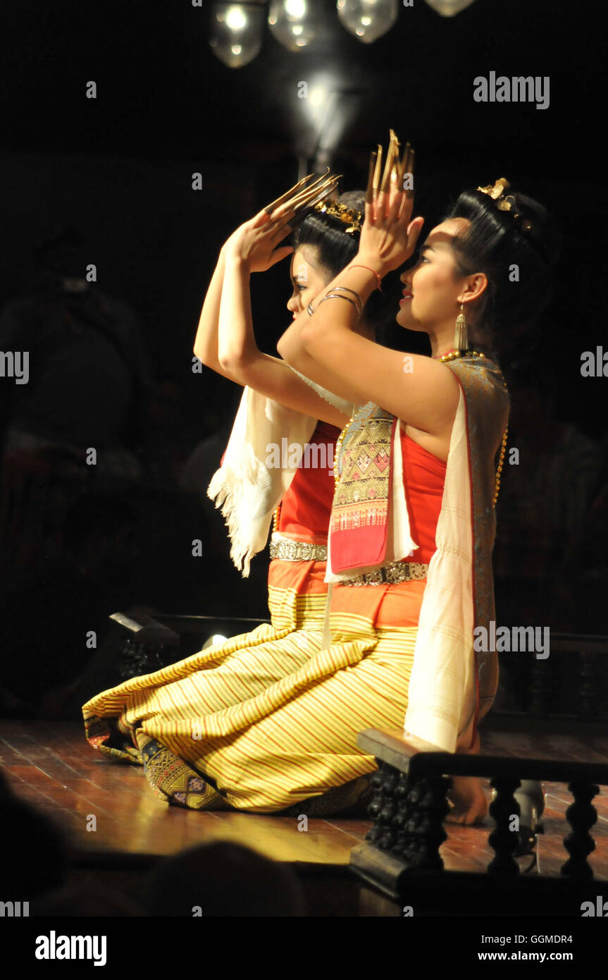 Kantoke Dinner Show in Old Chiang Mai Cultural Center, Chiang Mai ...