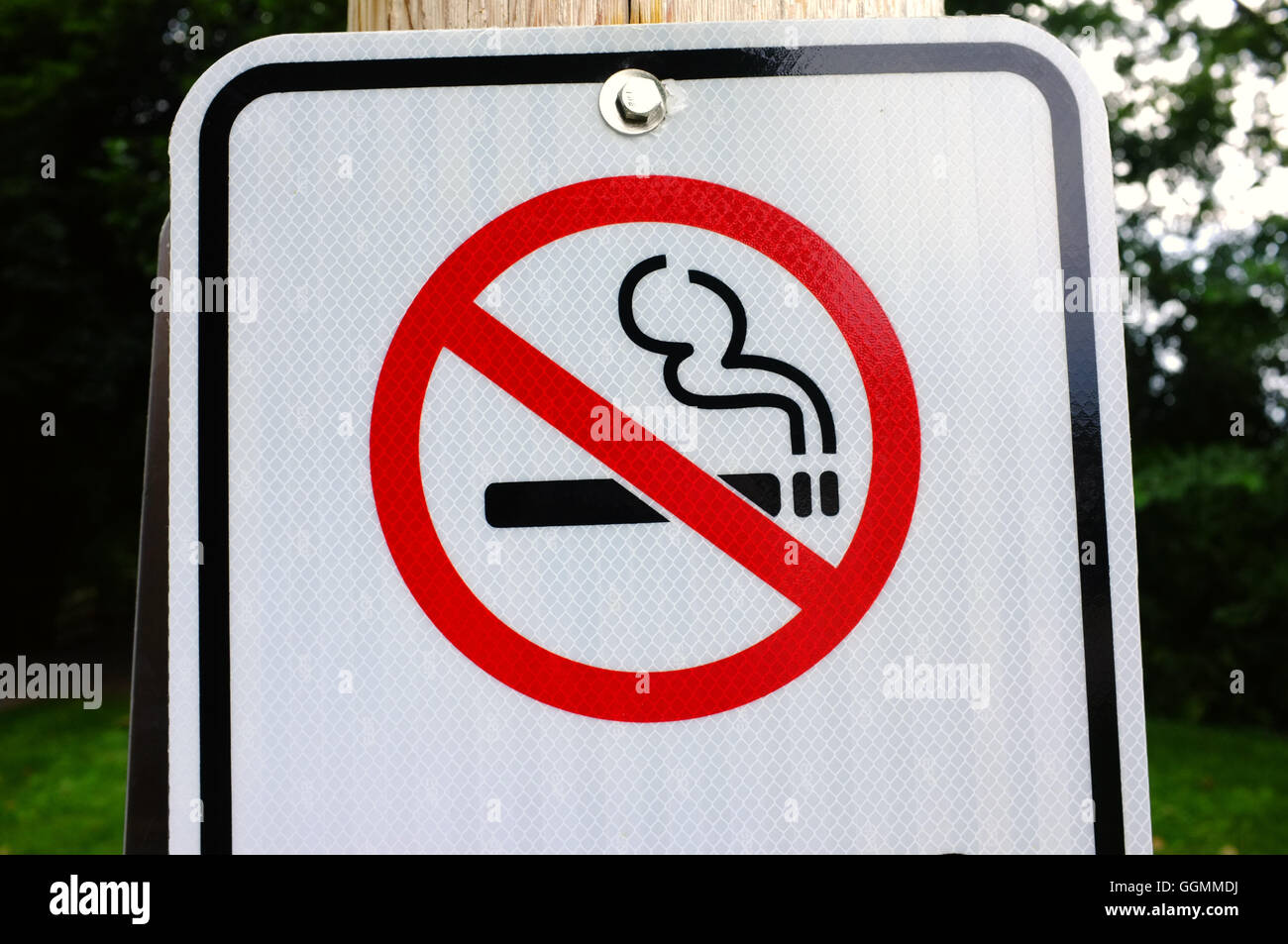 A no smoking sign in the Canadian city of London, Ontario Stock Photo ...
