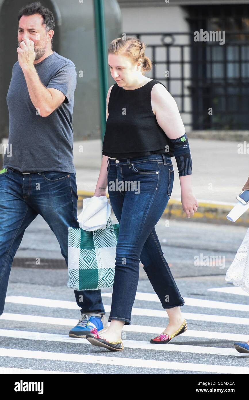 New York, NY, USA. 5th Aug, 2016. Lena Dunham, on the set of HBO's ...