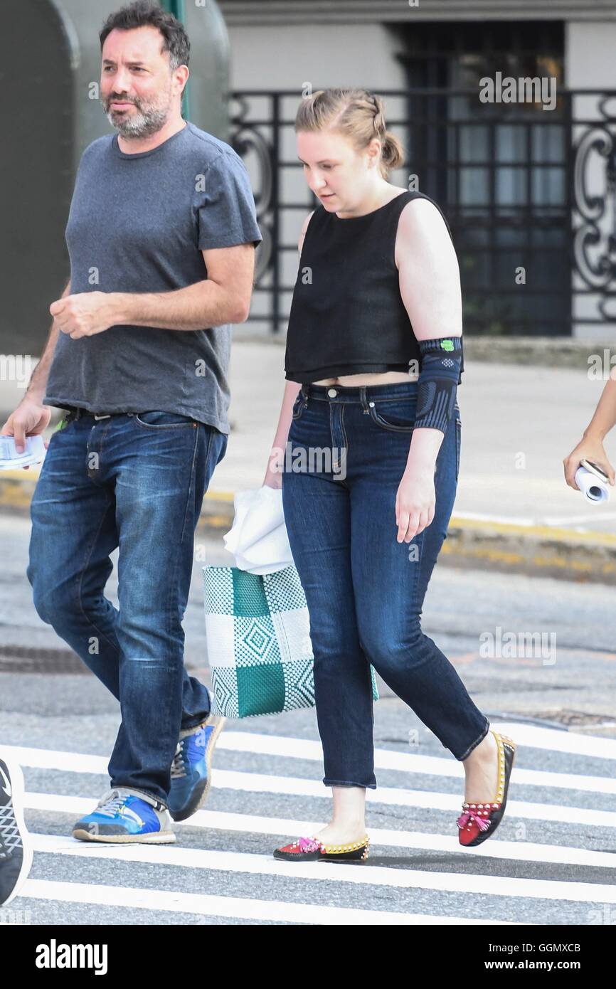 New York, NY, USA. 5th Aug, 2016. Lena Dunham, on the set of HBO's ...
