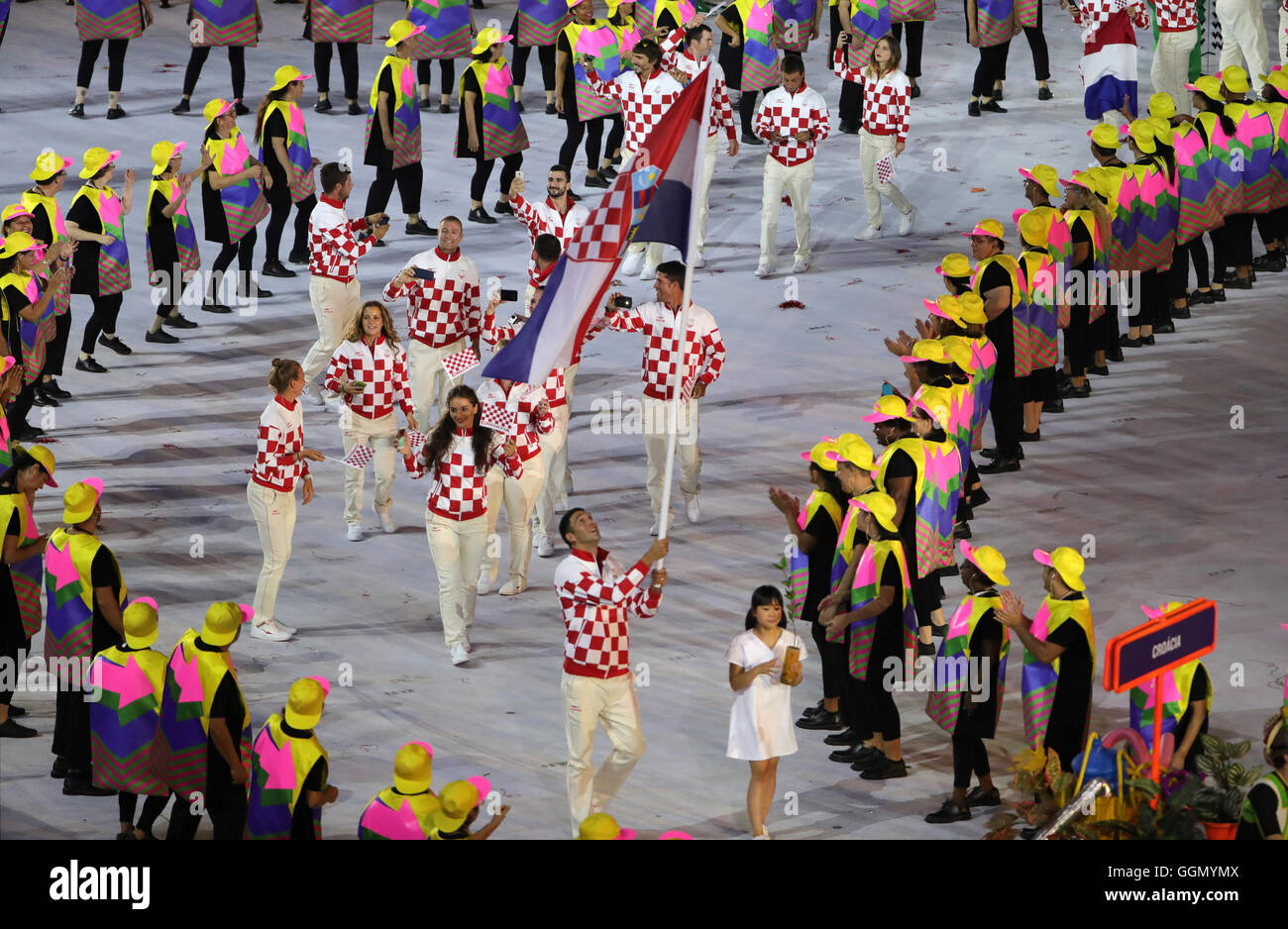 Rio de Janeiro, Brazil. 5th Aug, 2016. Flag bearer Josip Pavic of ...