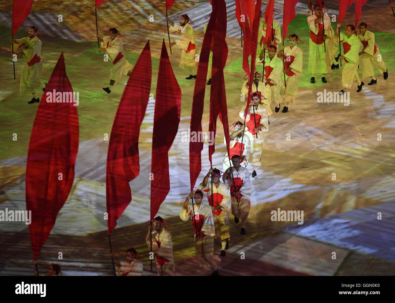 Rio de Janeiro, Brazil. 05th Aug, 2016. A line of people with flags ...