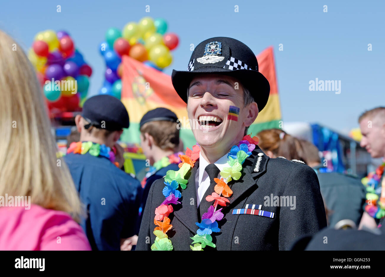 Uk police officers happy hi-res stock photography and images - Alamy