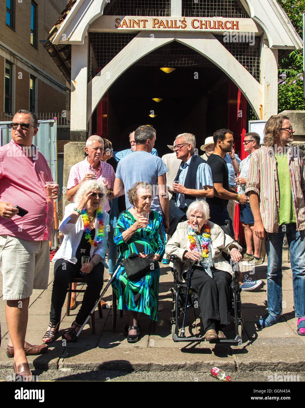 Brighton, UK. 6th August, 2016. Old ladies watch the parade. Brighton ...