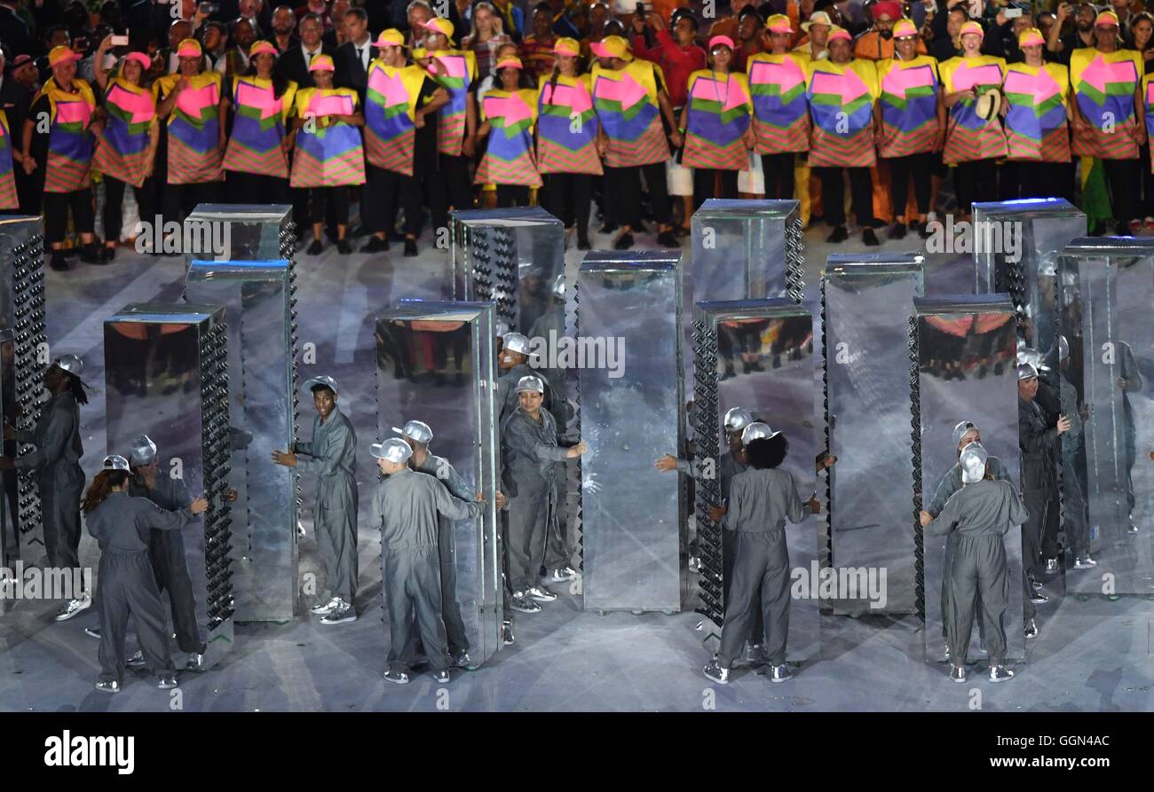 Rio de Janeiro, Brazil. 5th August, 2016. Mirrors. Opening ceremony of ...