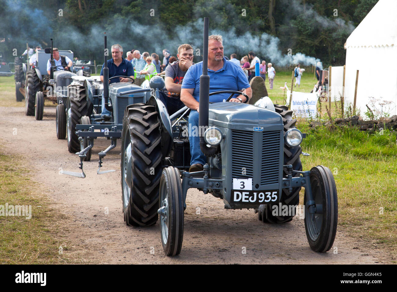 Vintage tractors tractor parade hi-res stock photography and images - Alamy