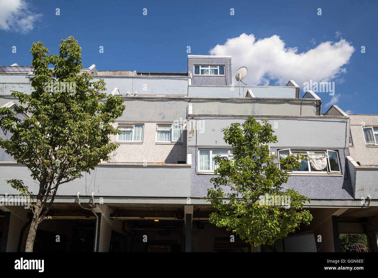 Council tower block tottenham hi-res stock photography and images - Alamy
