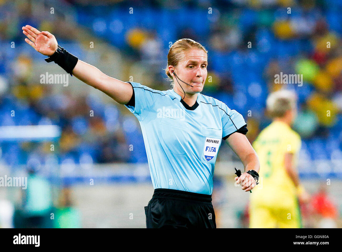 RIO DE JANEIRO, RJ - 06.08.2016: OLYMPICS 2016 FOOTBALL RJ - Referee of ...