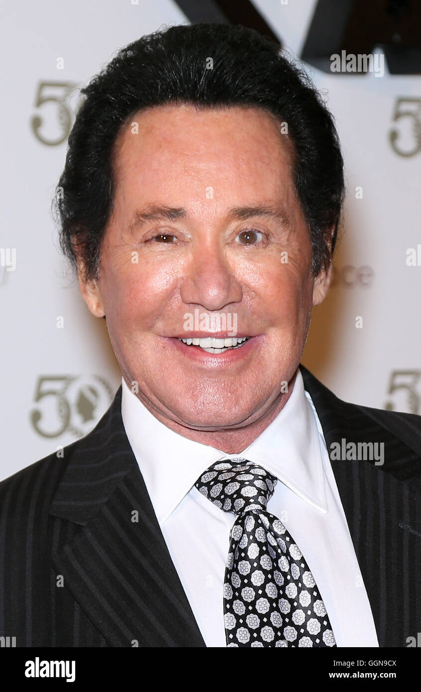 Wayne newton hi-res stock photography and images - Alamy