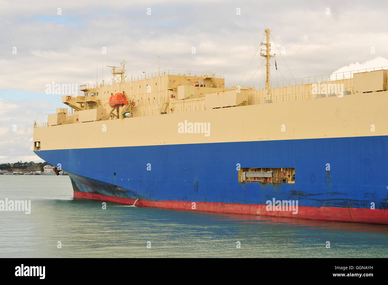 hull cargo ship port Stock Photo - Alamy