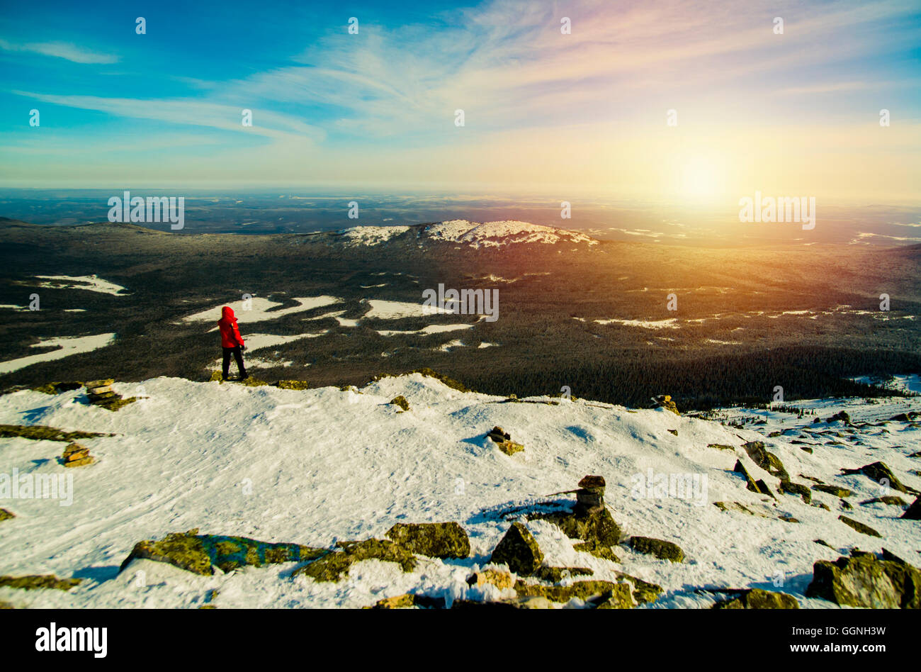 Man camping in winter hi-res stock photography and images - Alamy