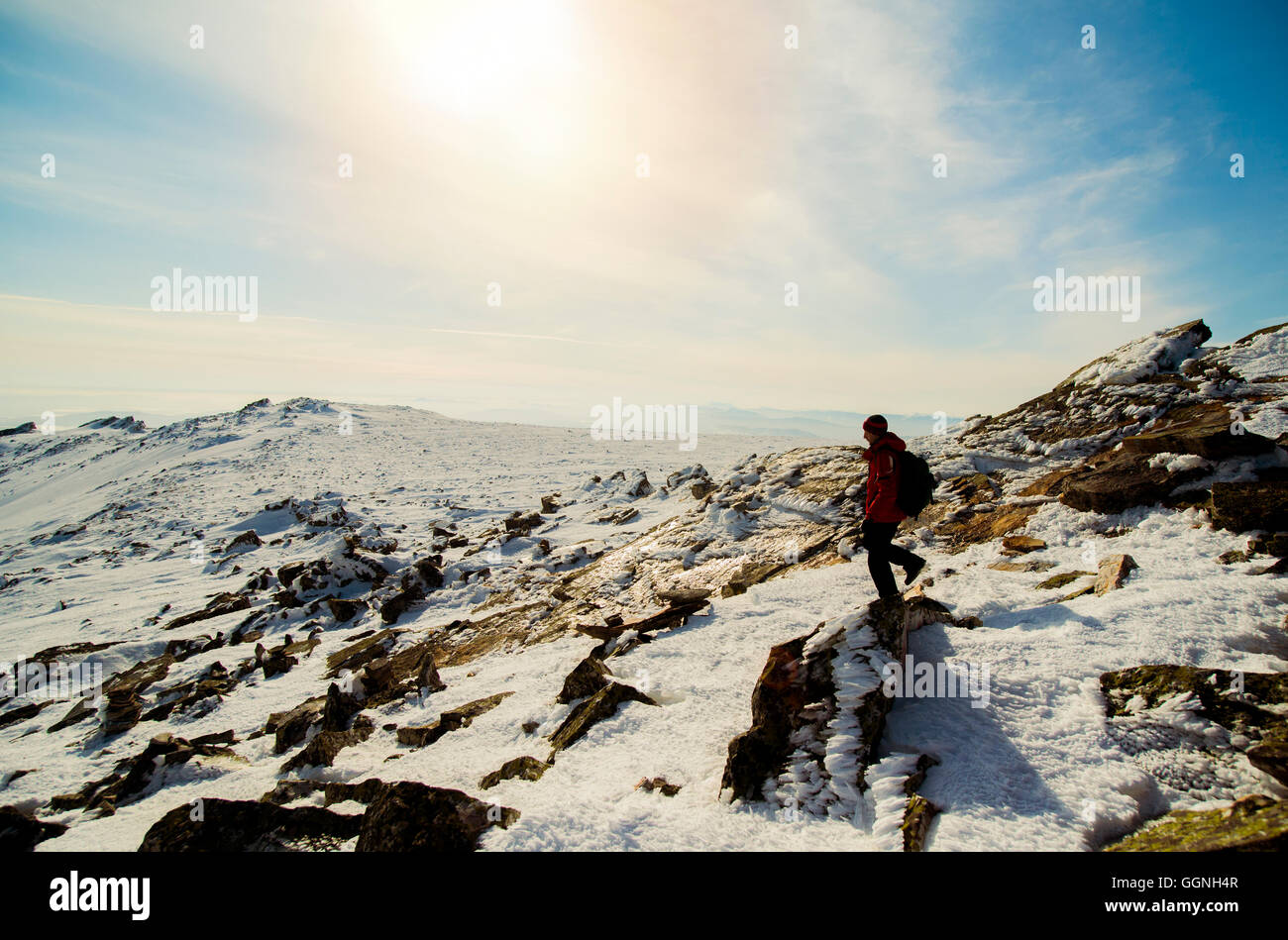 Man camping in winter hi-res stock photography and images - Alamy