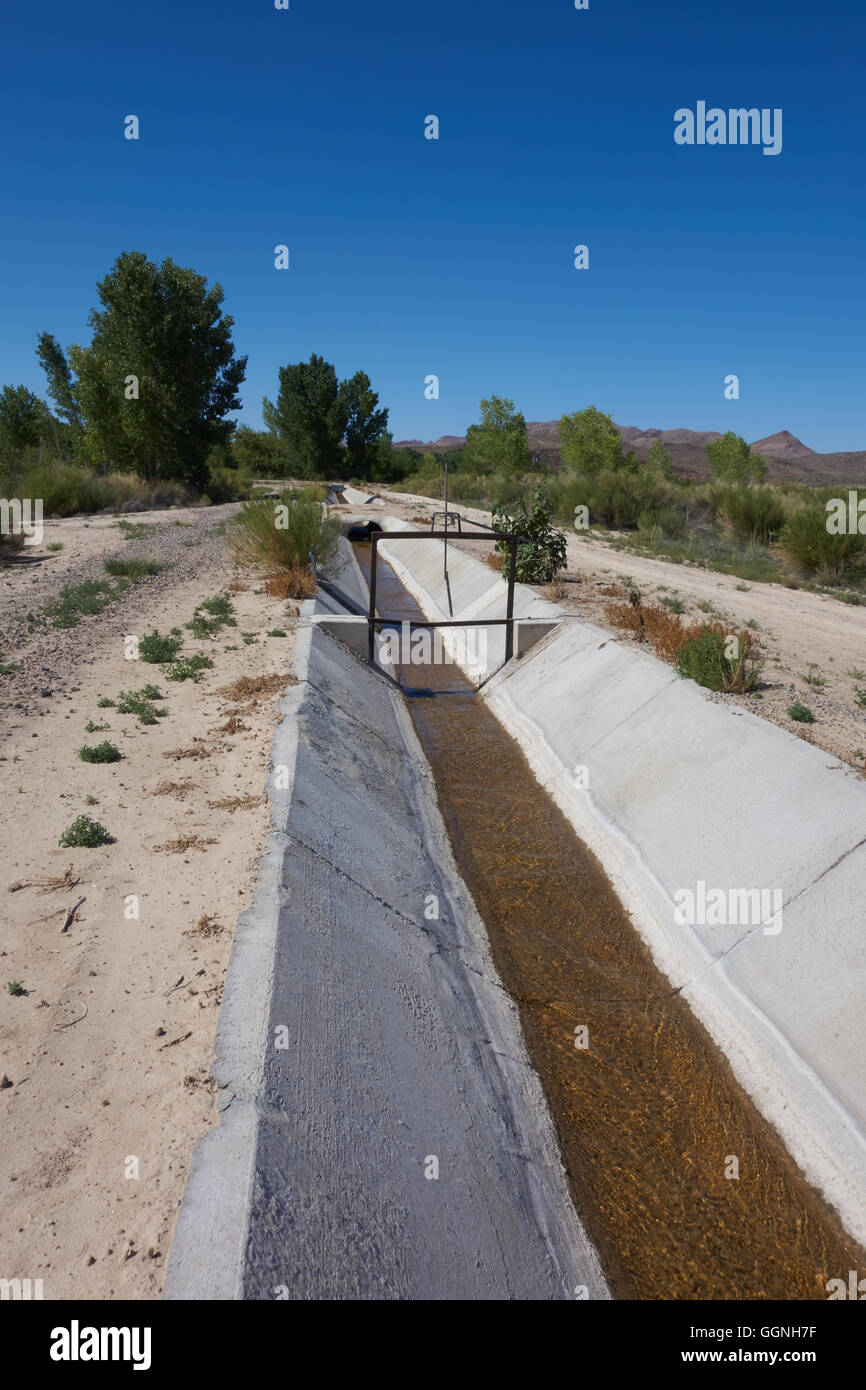 Concrete water channel hi-res stock photography and images - Alamy