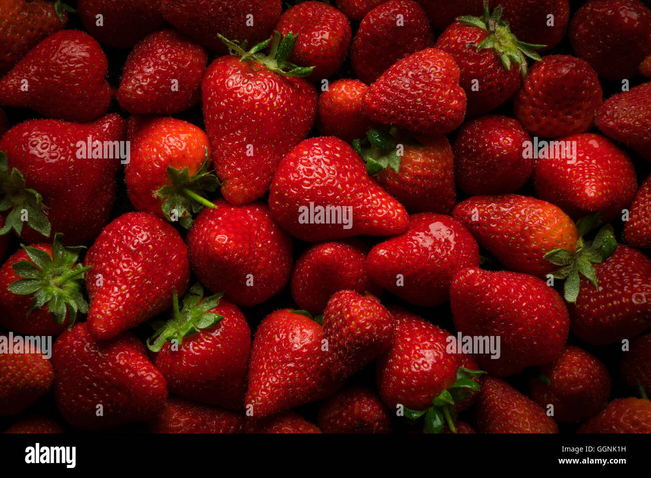 Pile of fresh strawberries Stock Photo - Alamy
