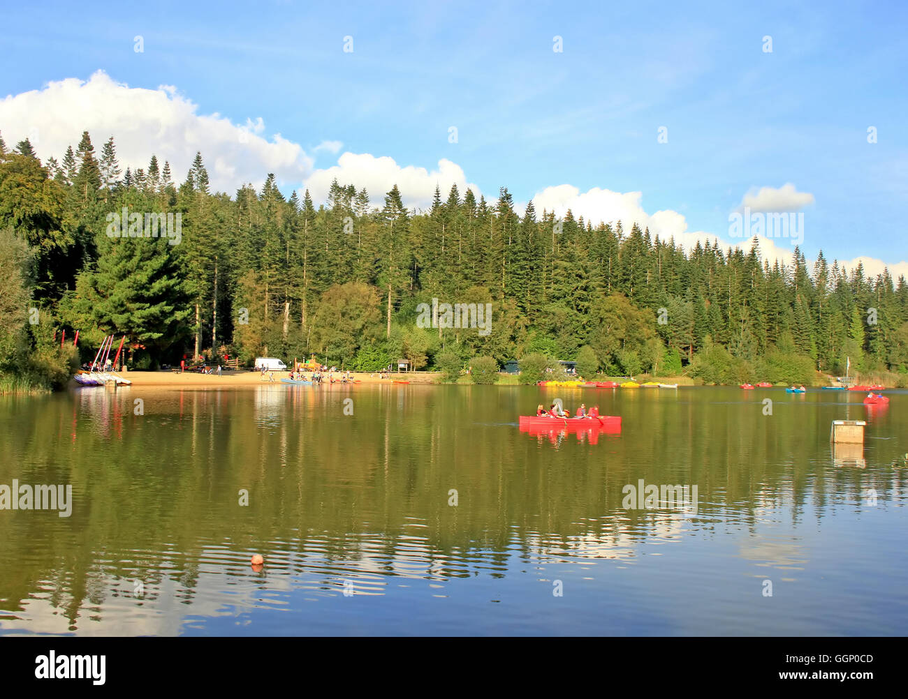 A Lake in the middle of the countryside Stock Photo - Alamy