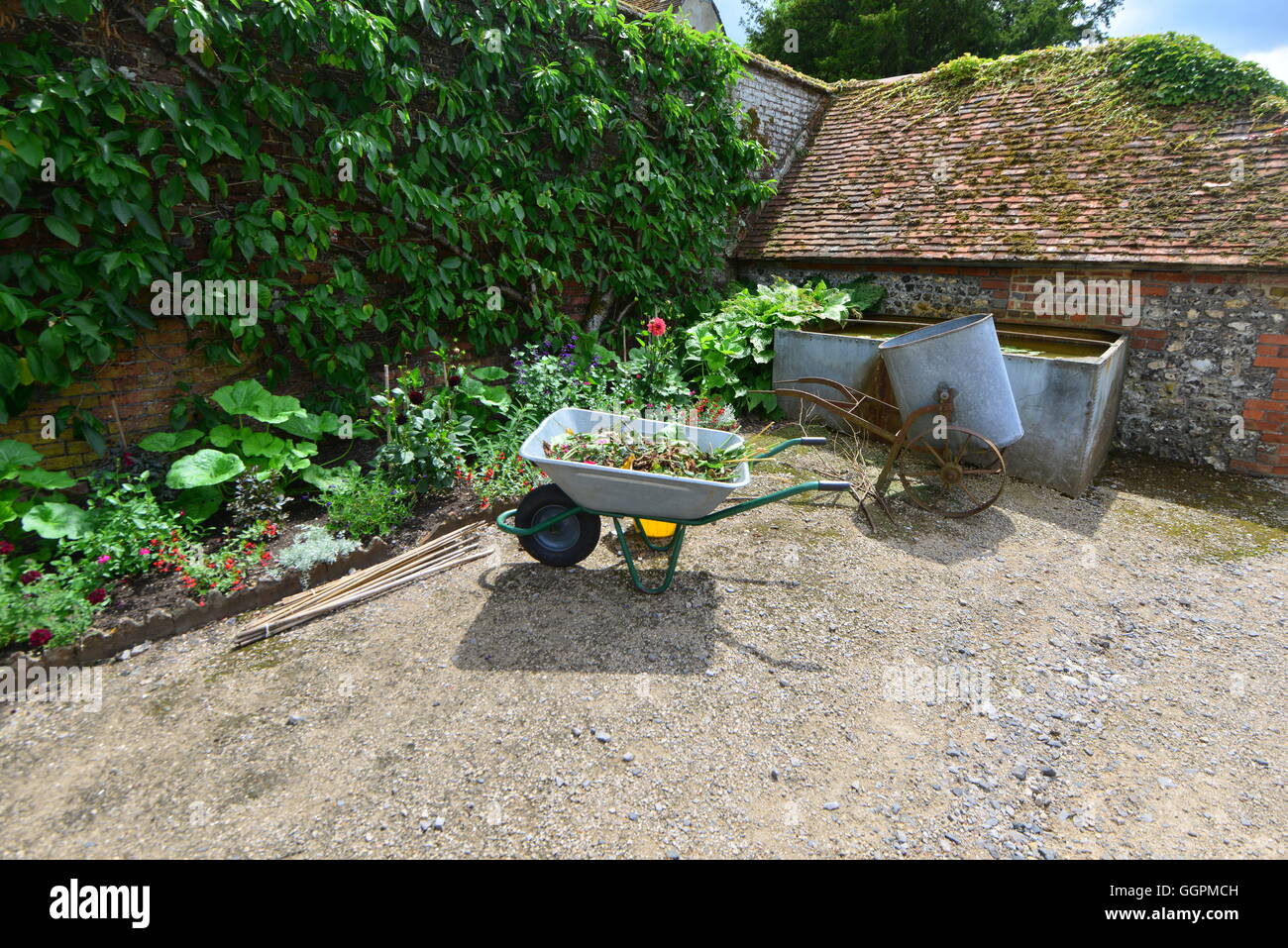 Garden tools from a bygone age Stock Photo - Alamy