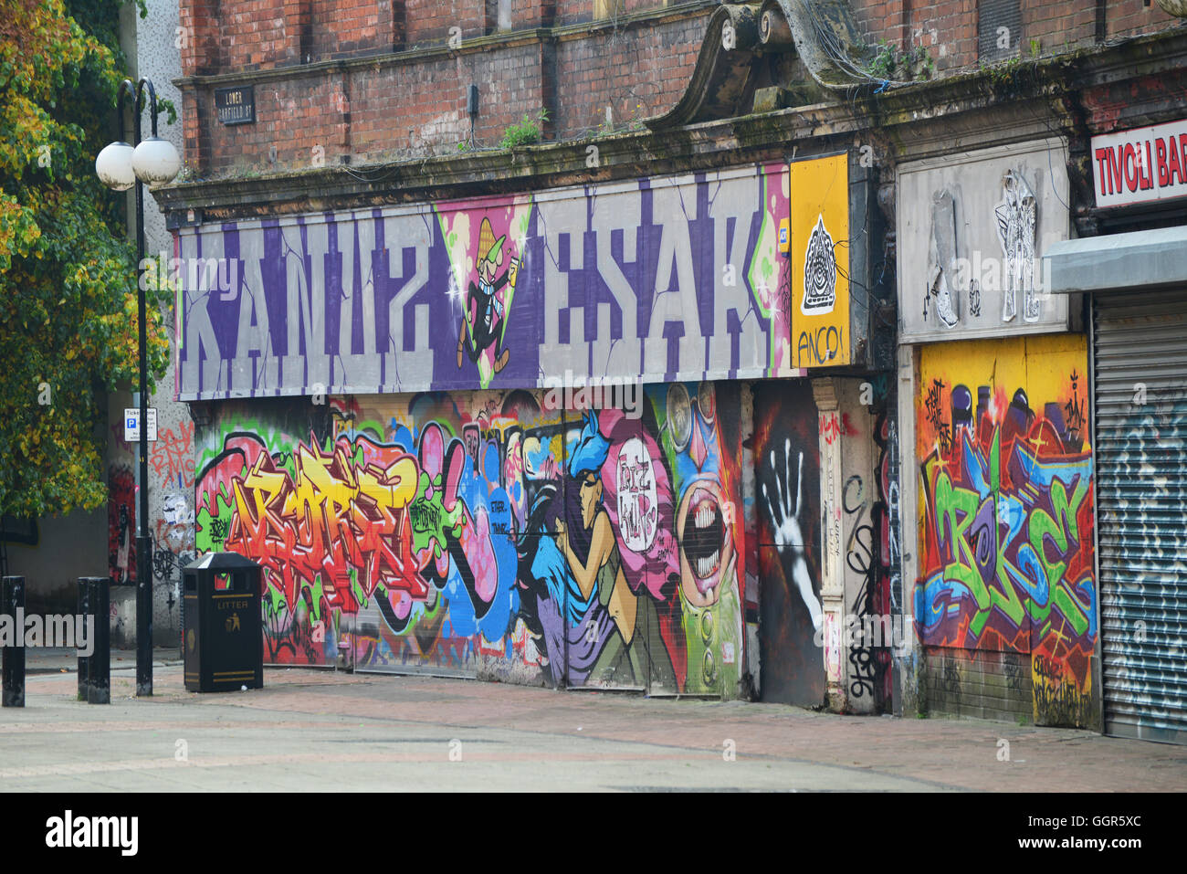 Graffiti, wall art and murals, Belfast Stock Photo - Alamy