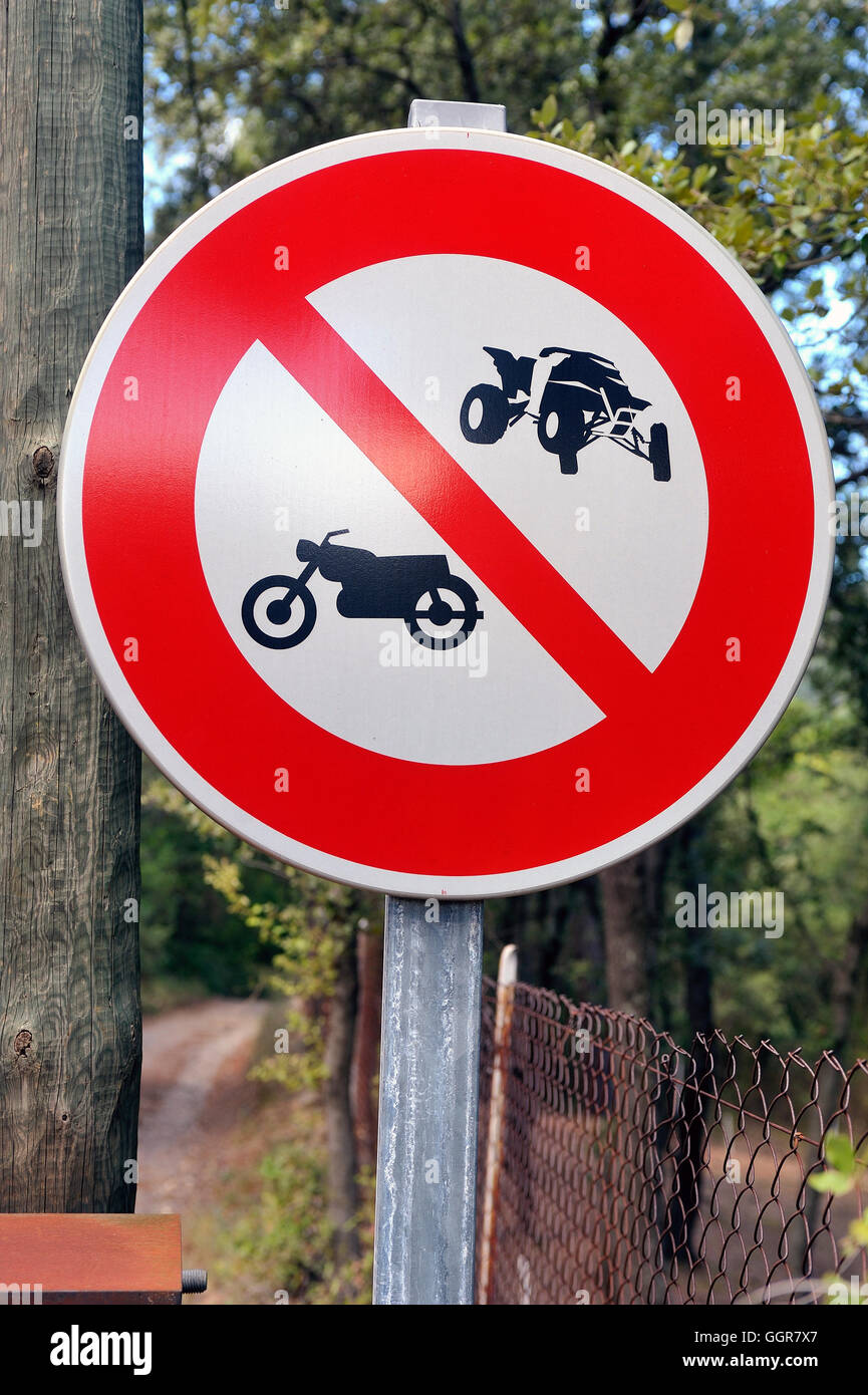 Motorcycles prohibited hi-res stock photography and images - Alamy