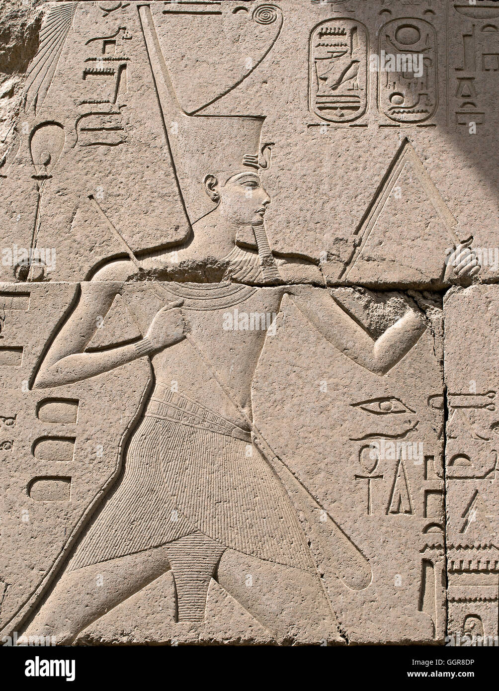 King horemheb hi-res stock photography and images - Alamy