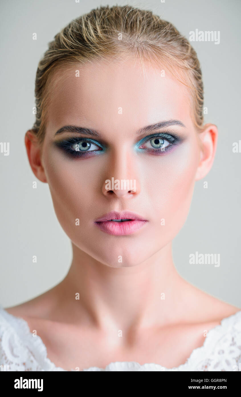 Beauty shot hi-res stock photography and images - Alamy