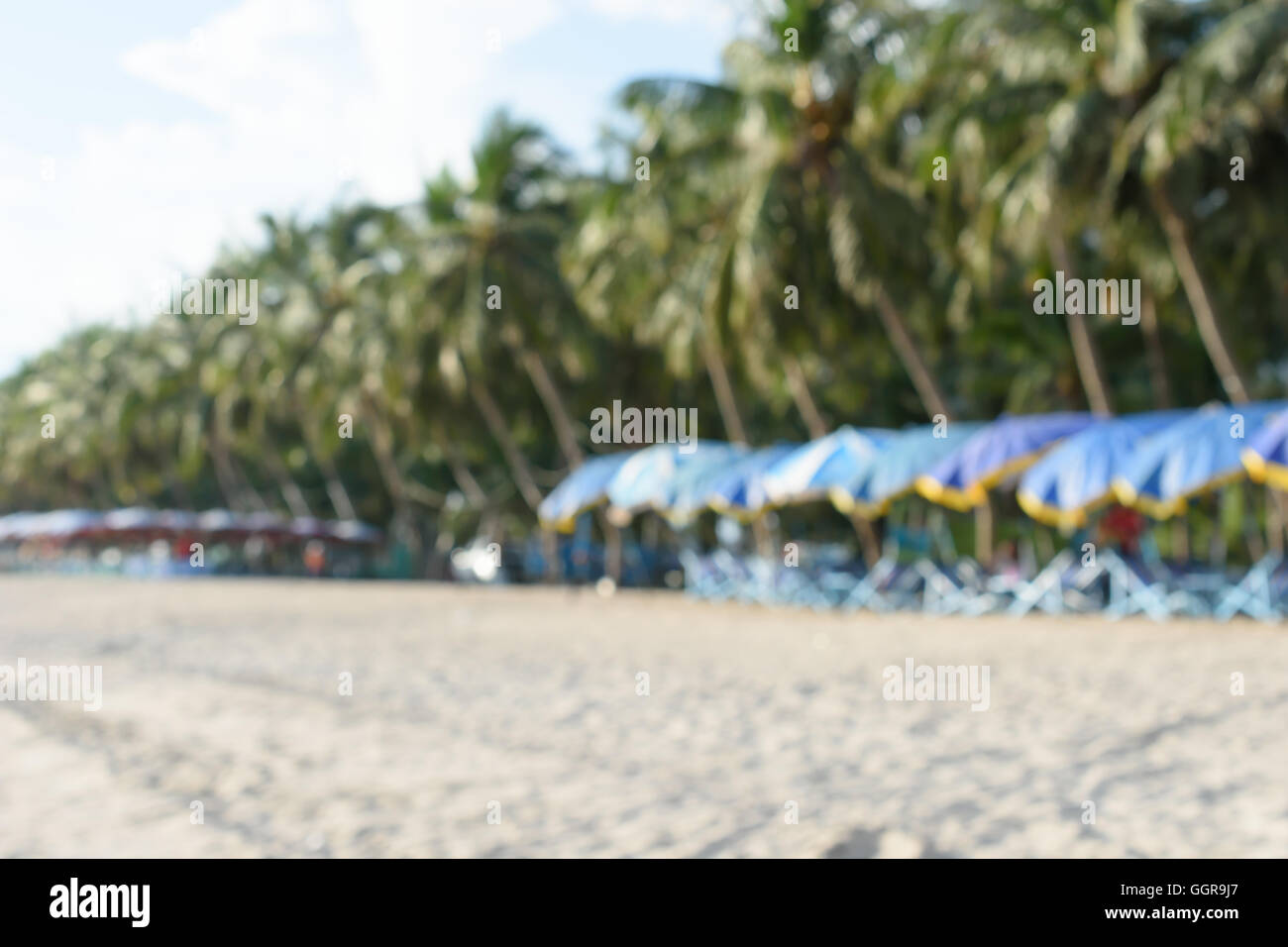 Blurred soft focus on sand beach background, Bangsaen beach, Chon buri ...