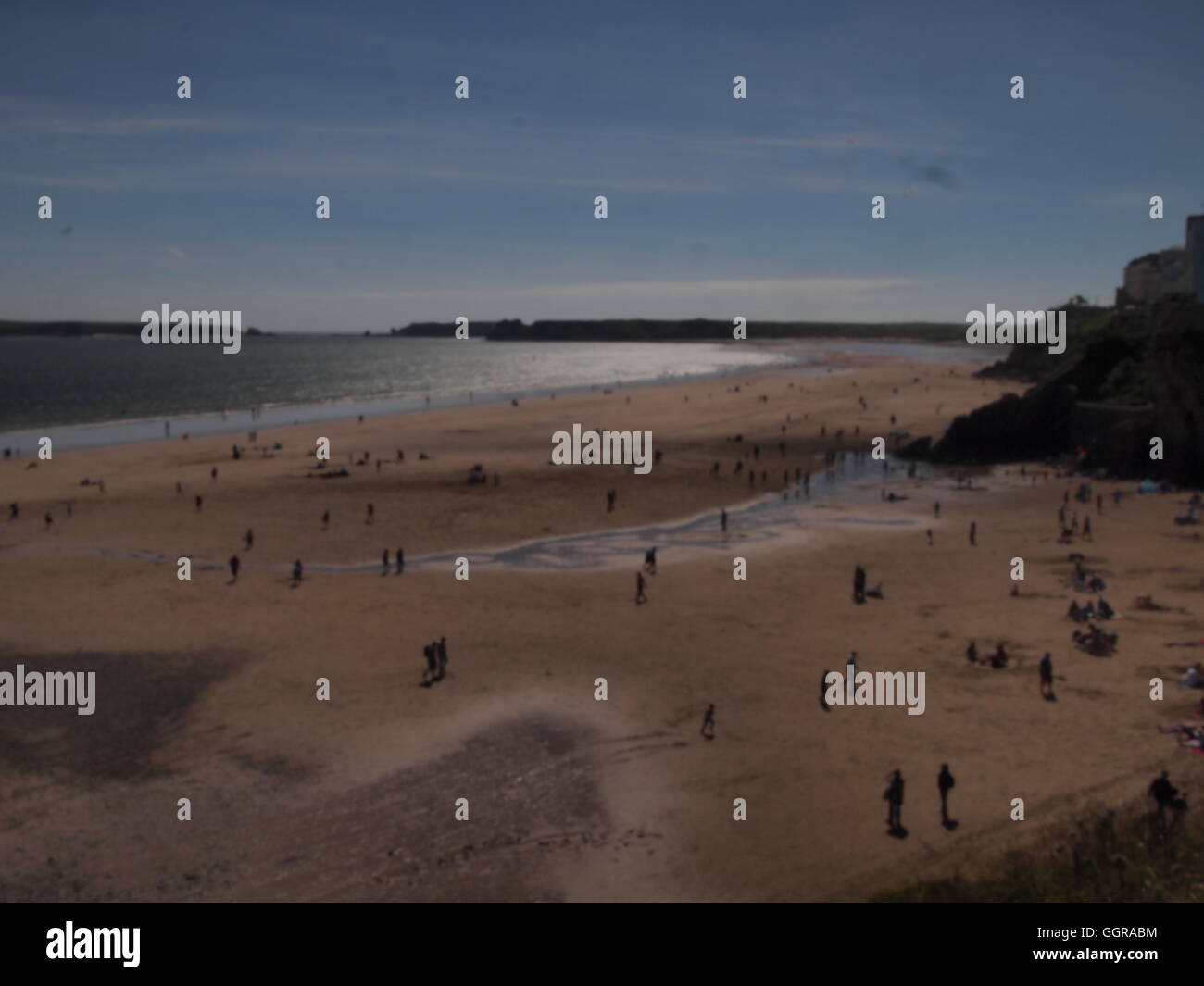 Tenby beach on sunny hi-res stock photography and images - Alamy