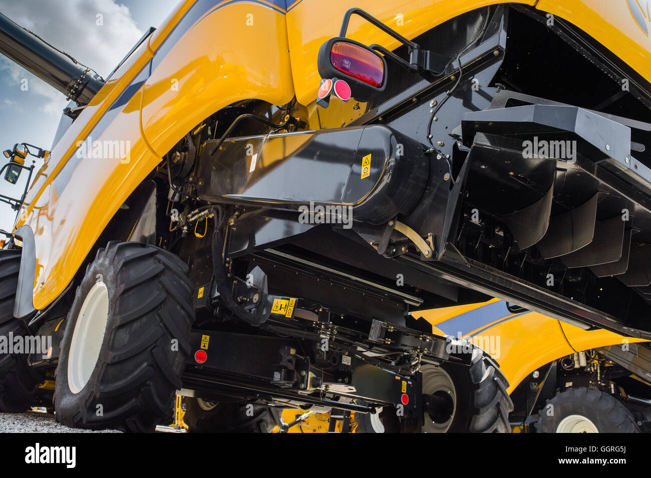 New harvester hi-res stock photography and images - Alamy