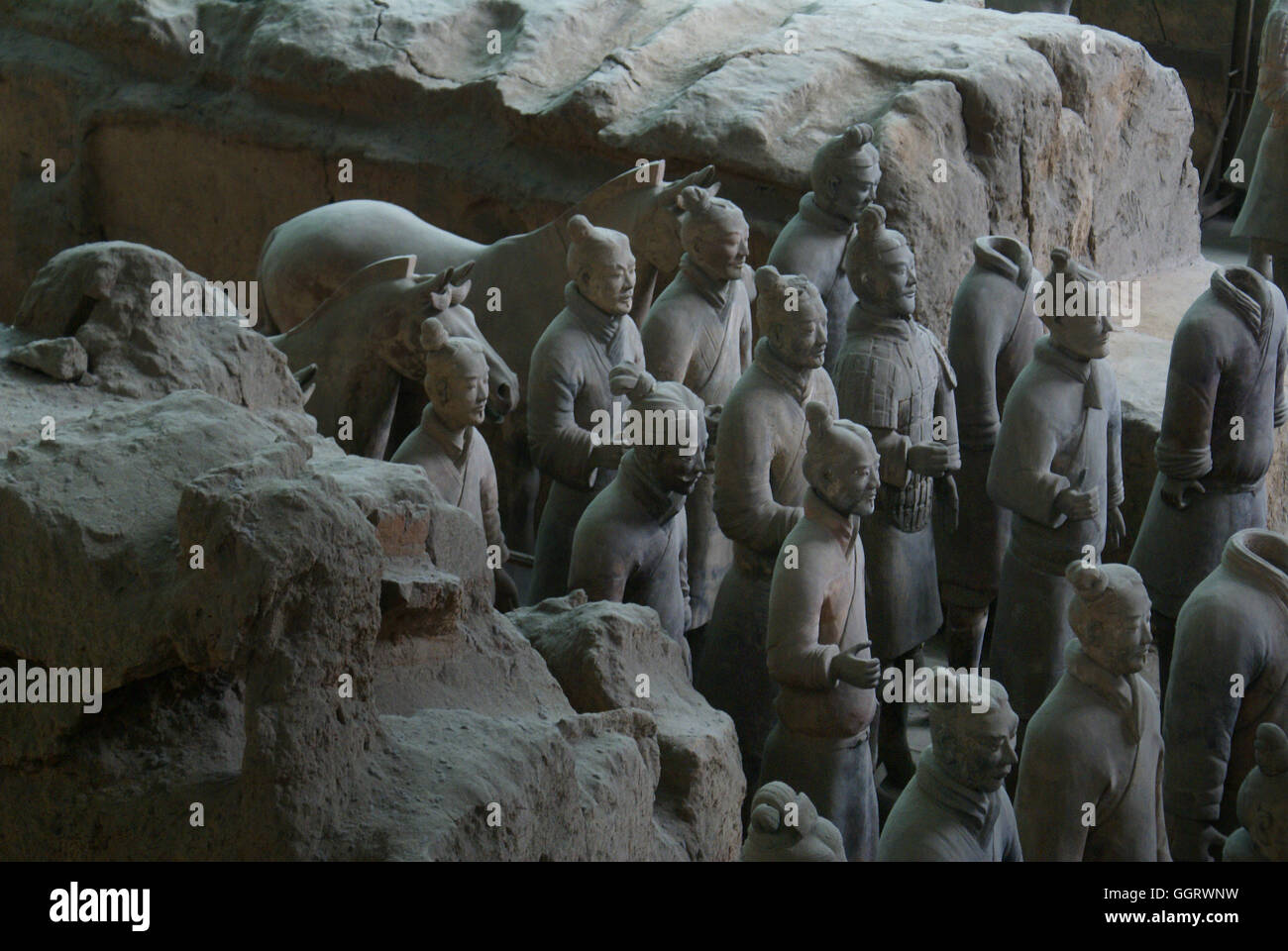 The Terracotta Army is sculptures of depicting the army of Qin Shi ...