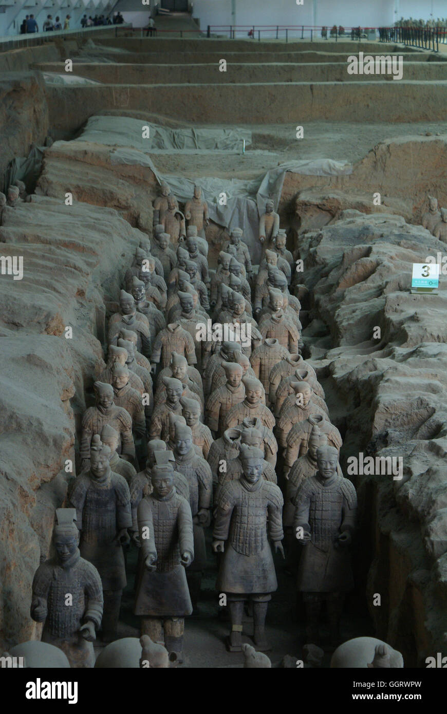 The Terracotta Army is sculptures of depicting the army of Qin Shi ...