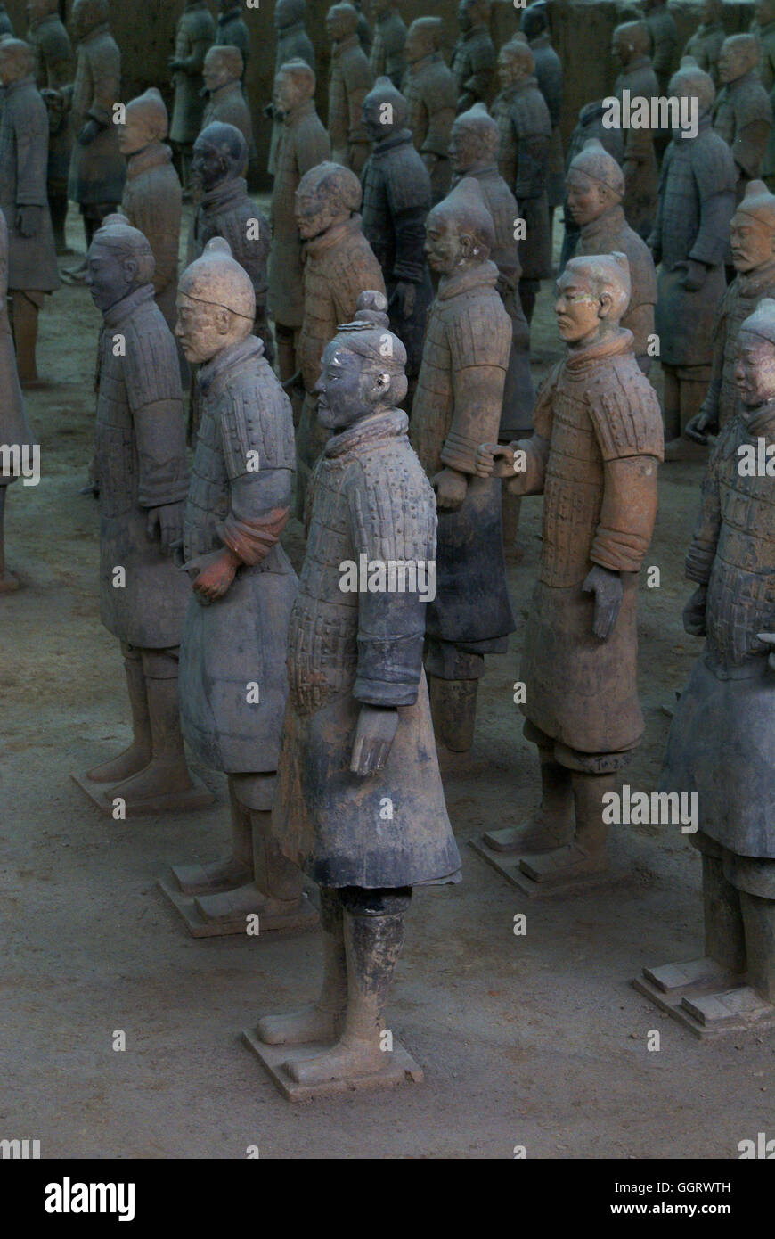 The Terracotta Army is sculptures of depicting the army of Qin Shi ...