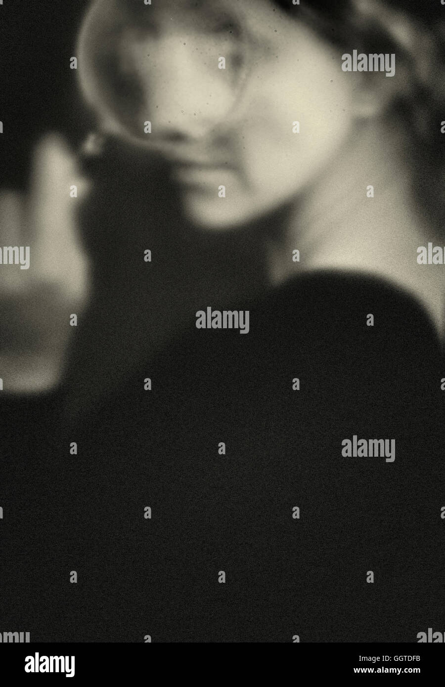 Magnifying glass eye hi-res stock photography and images - Alamy