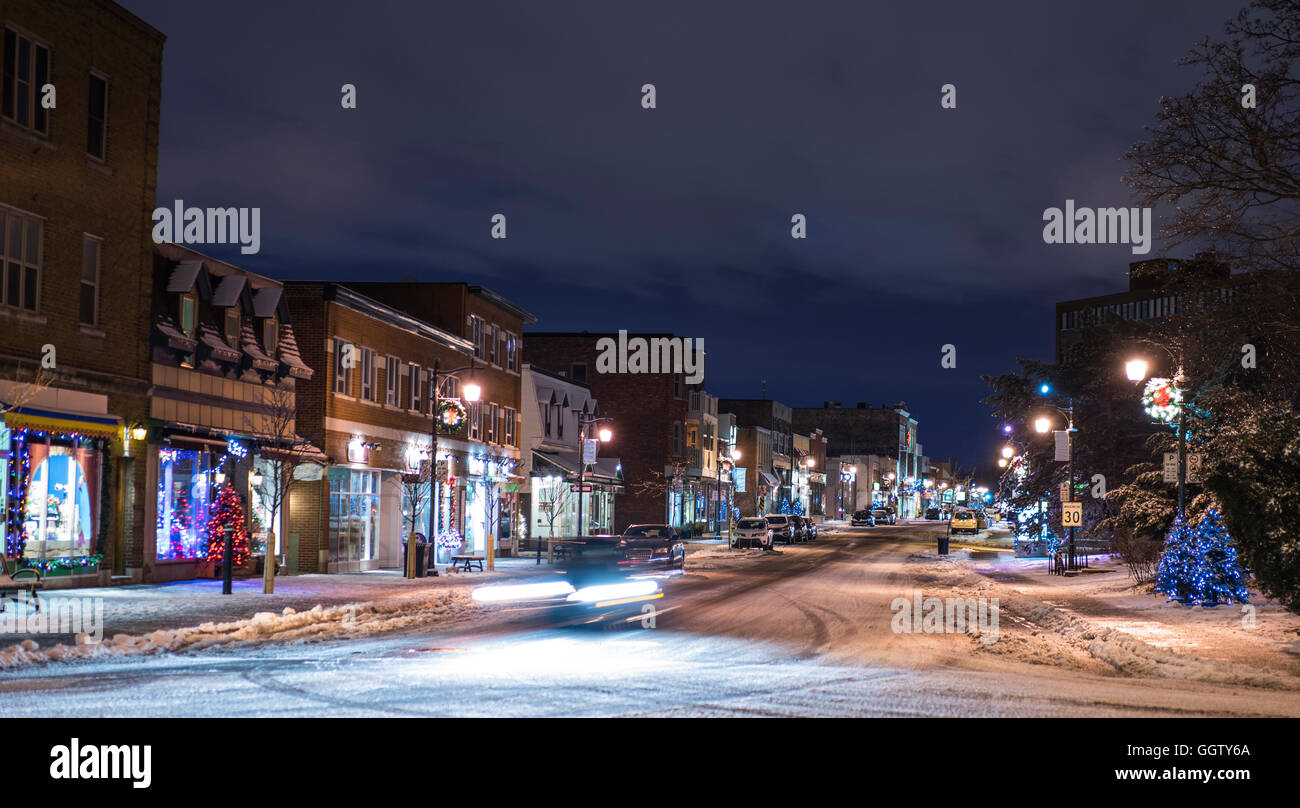 City street snow architecture hi-res stock photography and images - Alamy
