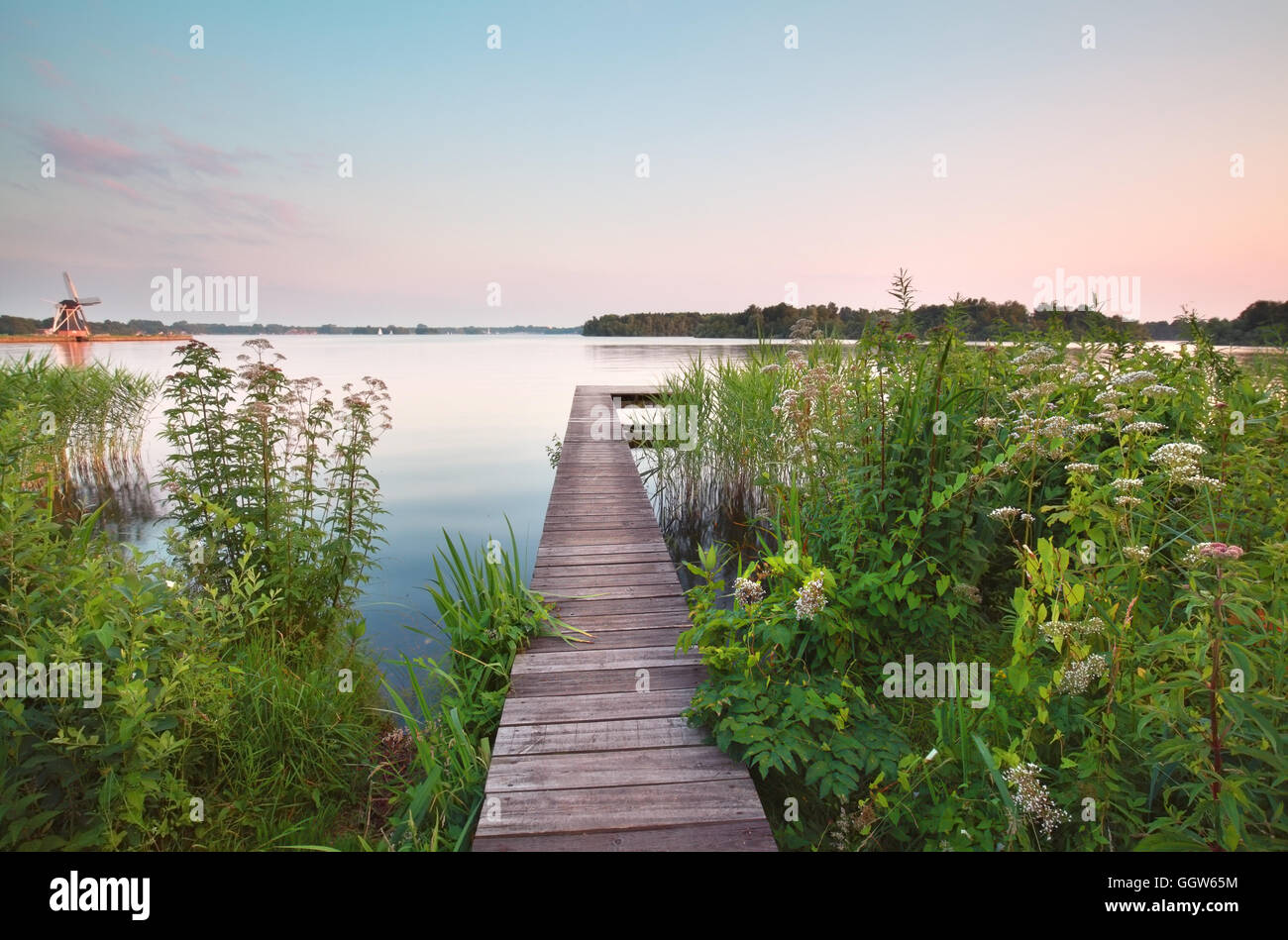 Lake summer hi-res stock photography and images - Alamy