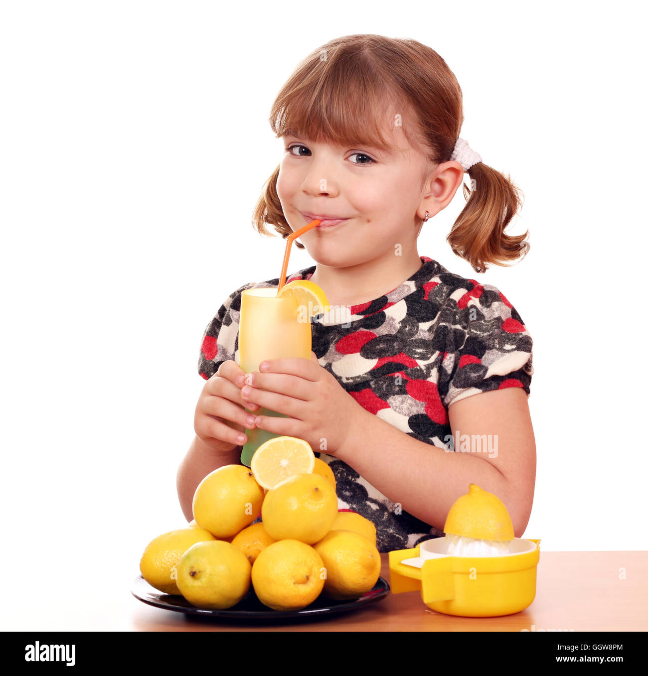little girl drink lemonade Stock Photo - Alamy
