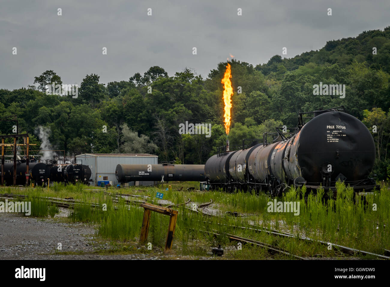 Oil train flared for repais. A huge amount og toxic gases are released ...
