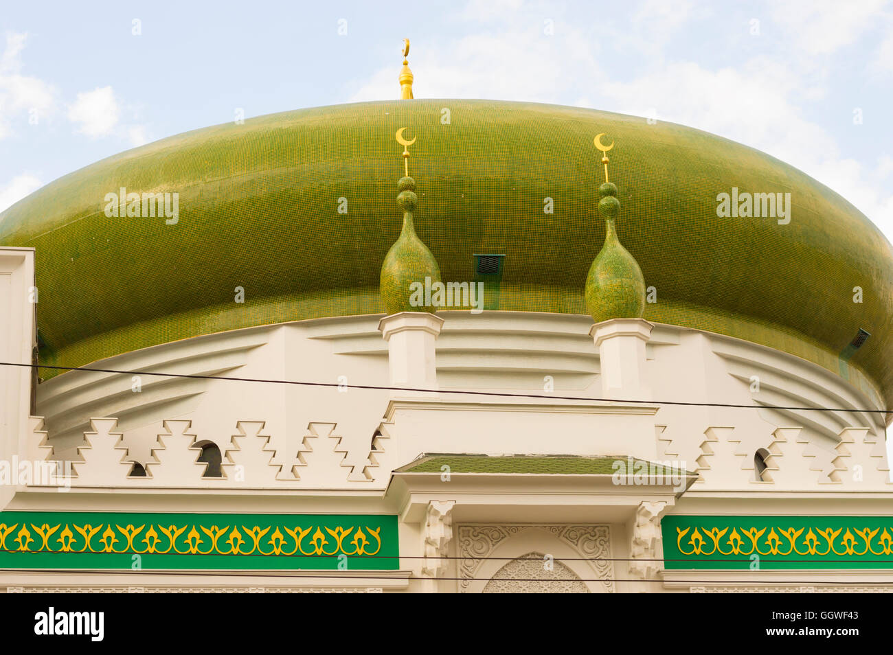 Mosque crescent dome islam hi-res stock photography and images - Alamy