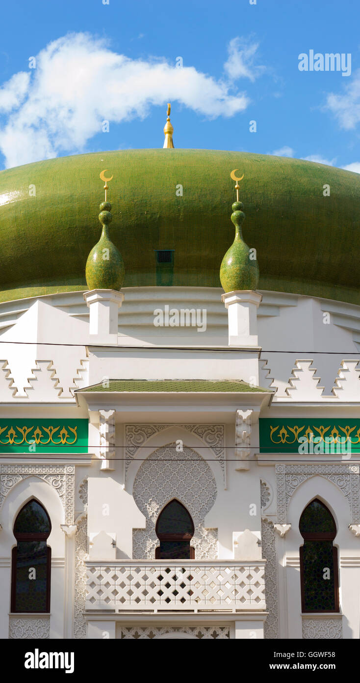 Arabian mosque windows arabic hi-res stock photography and images - Alamy