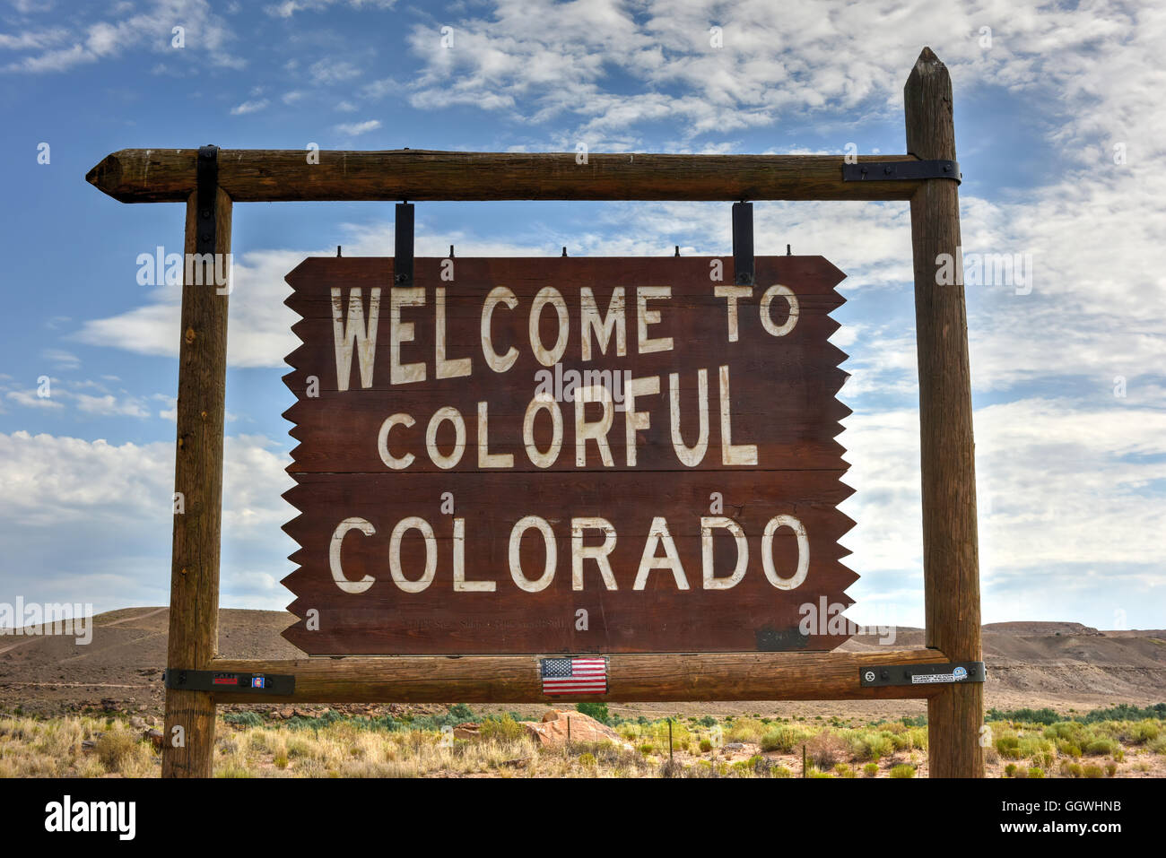 Sign "Welcome to Colorful Colorado" on the state border Stock Photo - Alamy