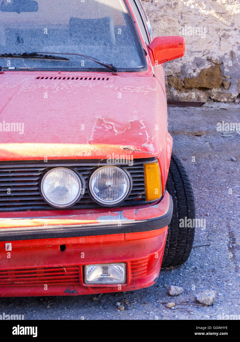 Photo of an old abandoned red car Stock Photo - Alamy