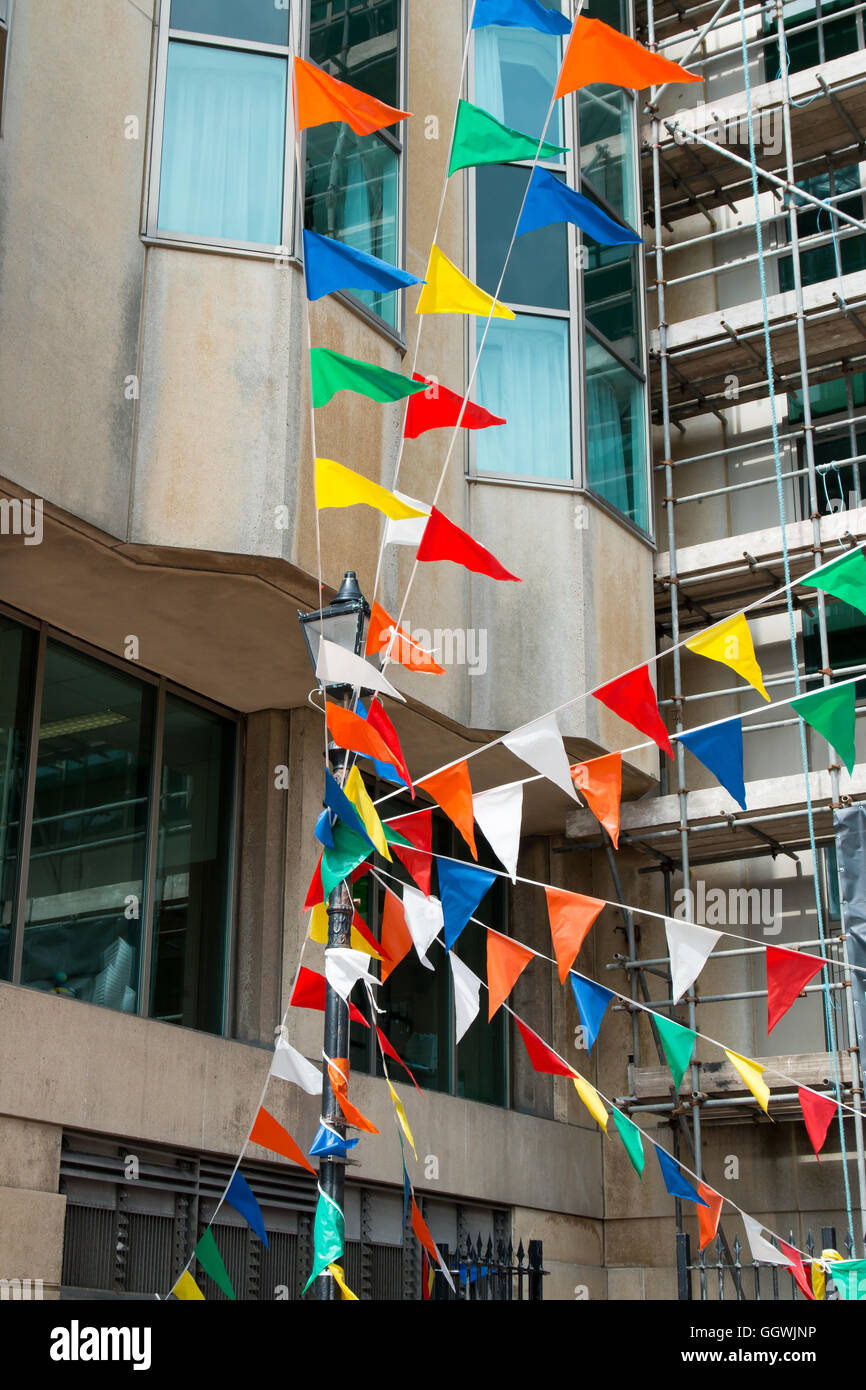 Lamp post flags hi-res stock photography and images - Alamy