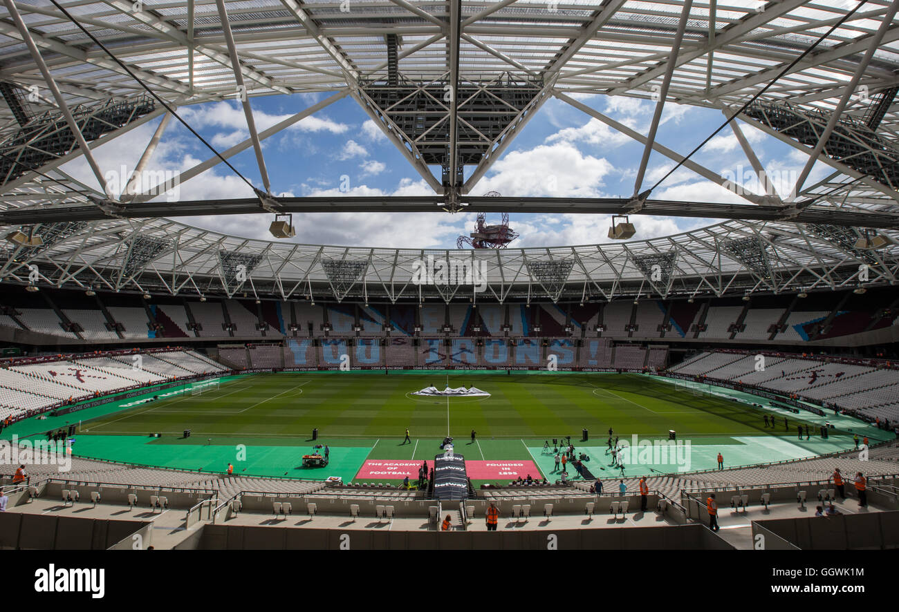 A general view of the London Stadium before the Betway Cup match ...